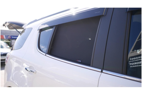 Isuzu MU-X Window Shades (2010-2021)