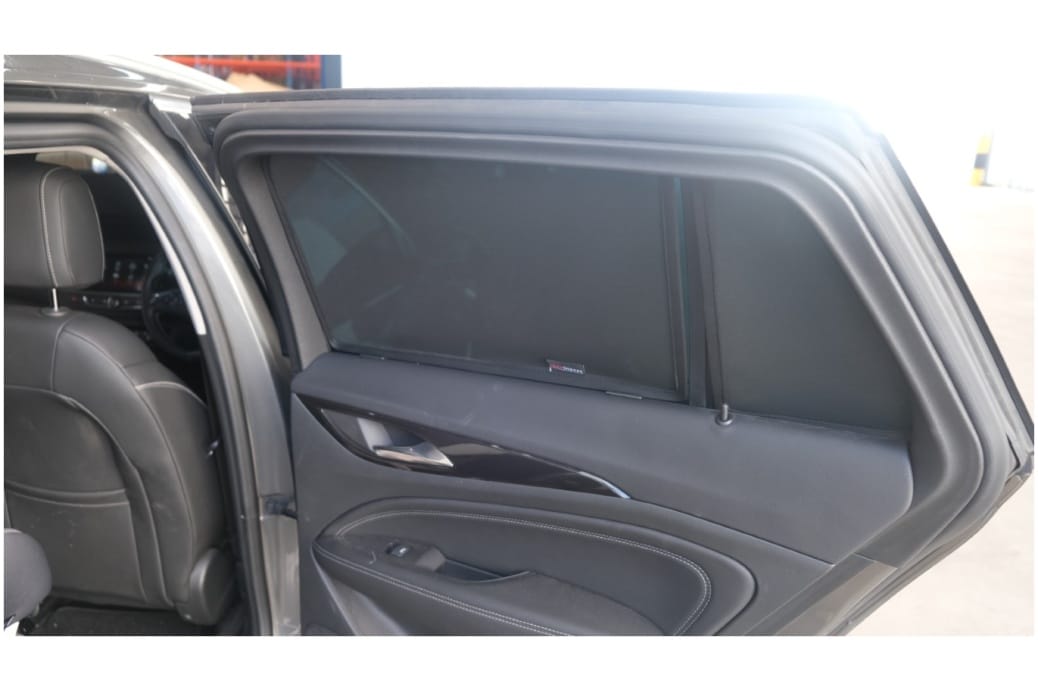 Holden Commodore/Insignia Wagon Shades (2018-2020)