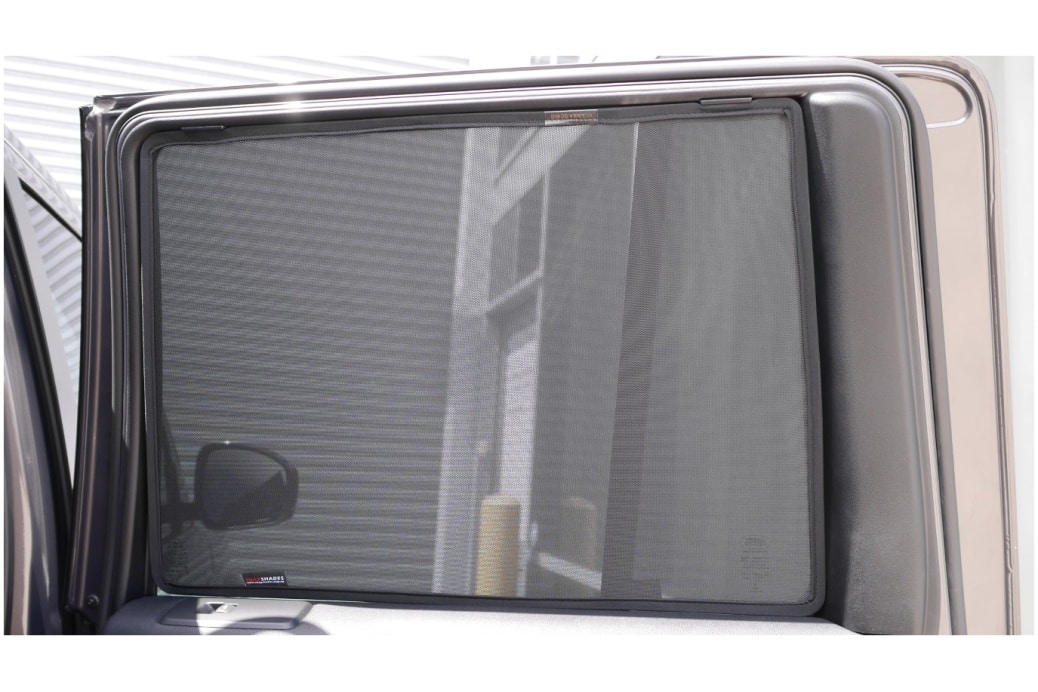 Land Rover Discovery 4 Car Window Shades (2009-2017)